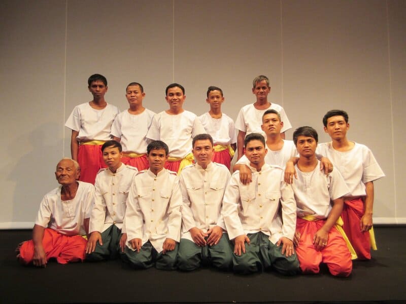 Sbek thom : L’âme du théâtre d’ombres khmer